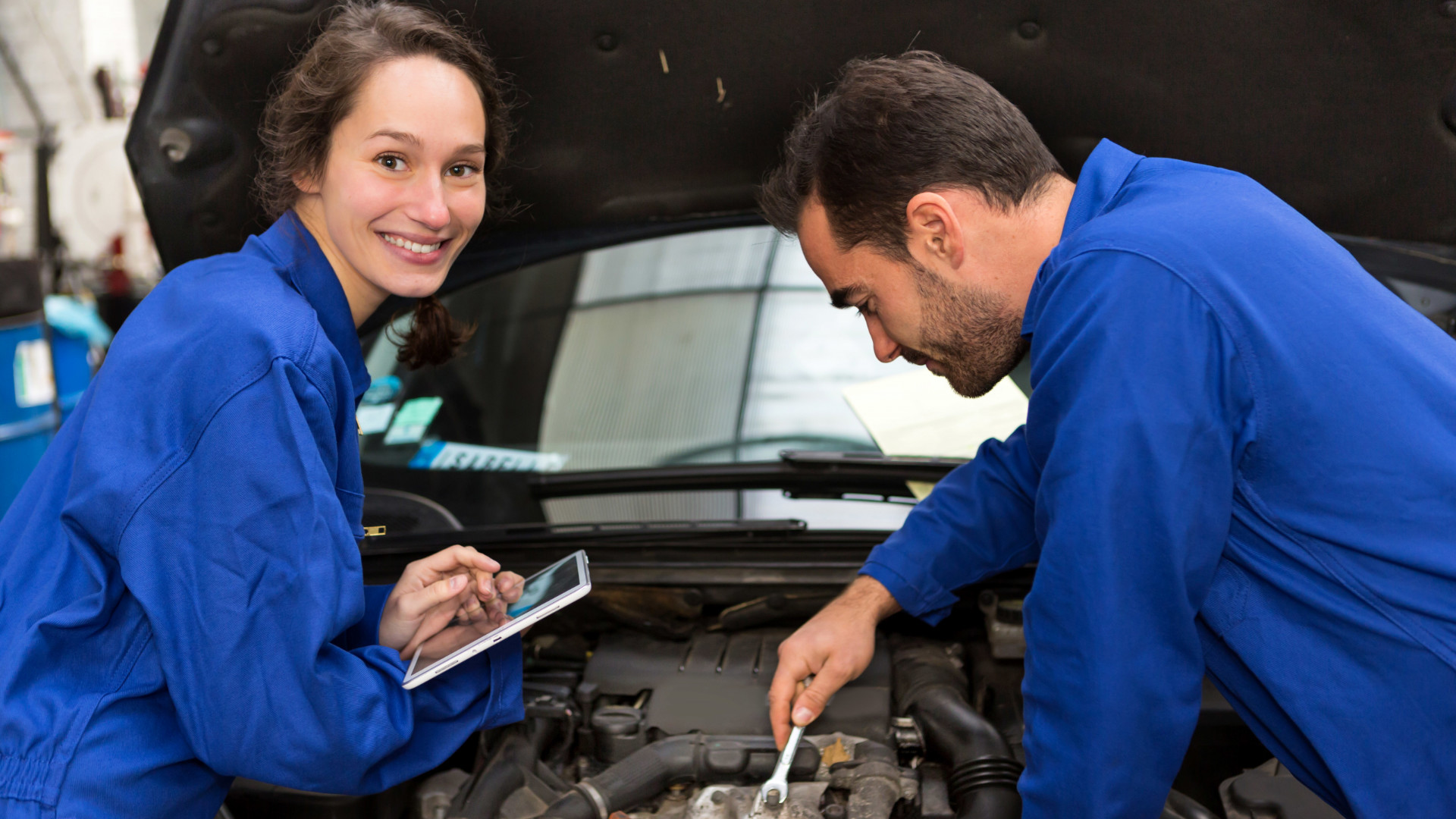 Transparent cost management in automotive services